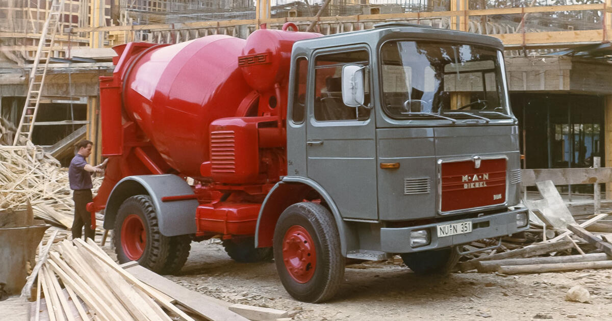 MAN with F7 cab from 1967 :: truckinfocus.com